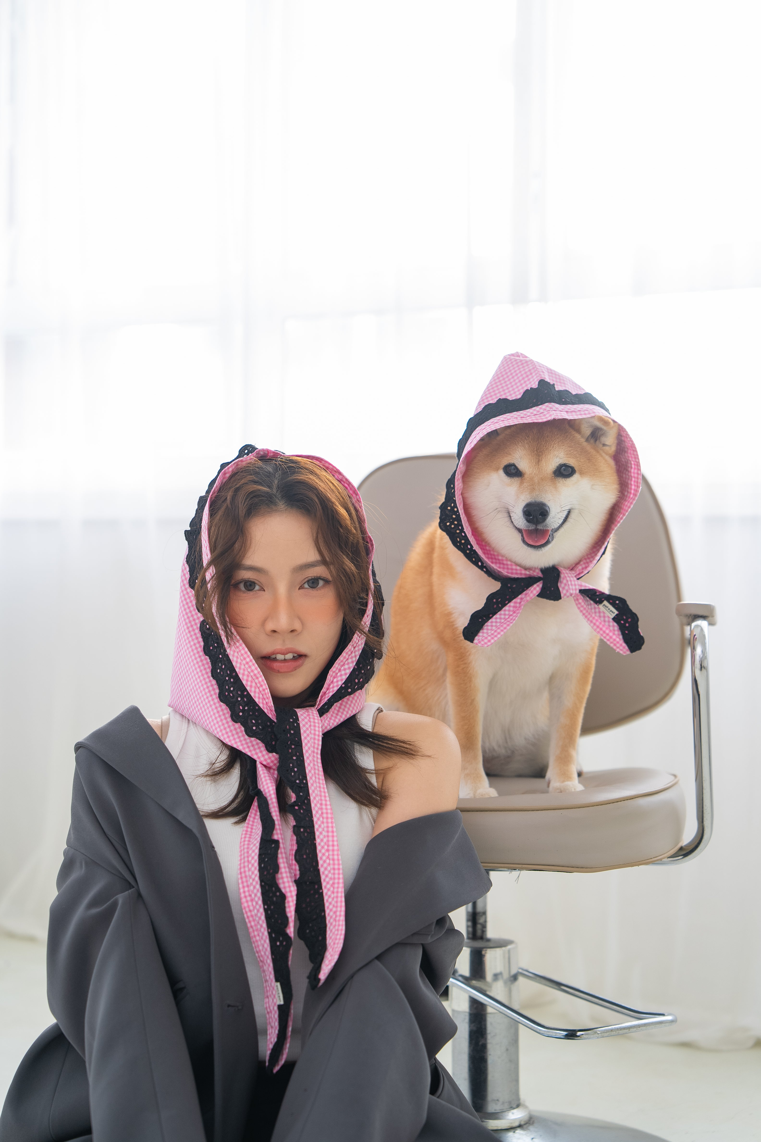 Hooman+Pet – pat a pet
